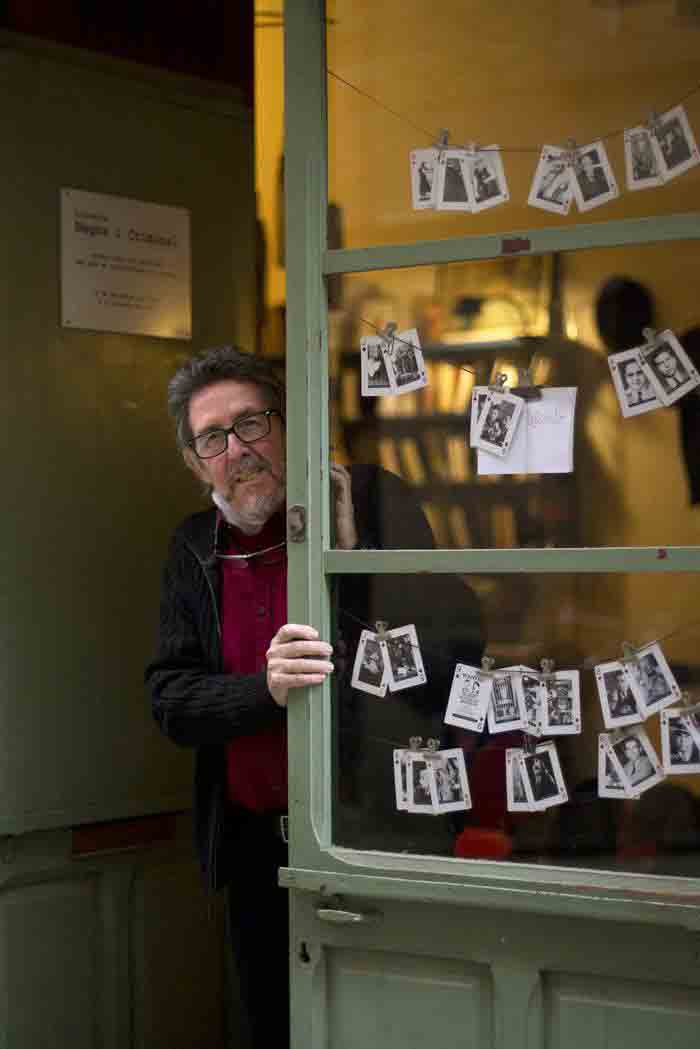 Muere Paco Camarasa, el librero que impulsó la novela negra en Barcelona