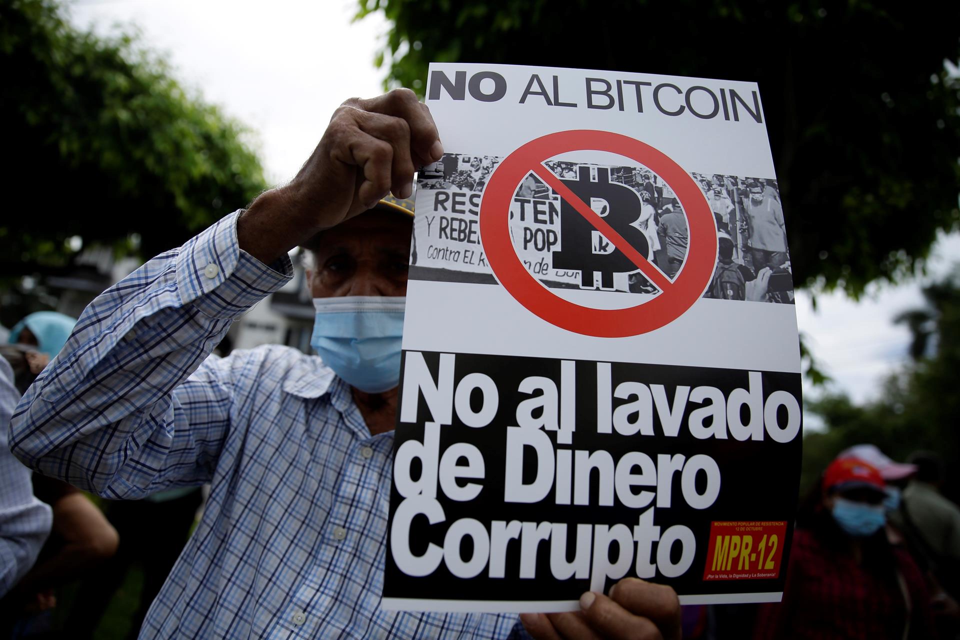 (VÍDEO) "No al bitcoin": los salvadoreños salen a la calle para ...