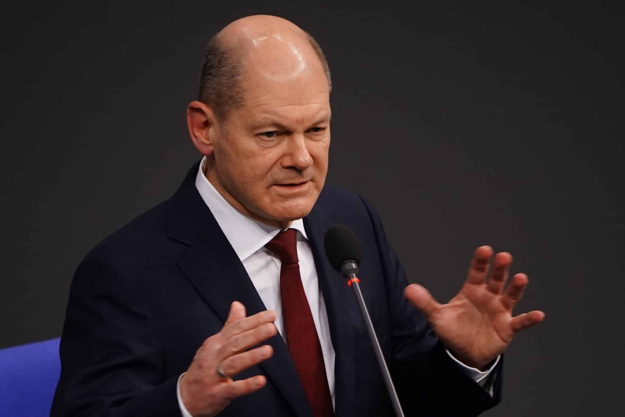 Scholz asegura que no ejerció "influencia" en el escándalo del banco