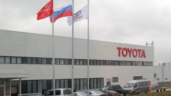 Toyota pone fin a su producción rusa y también a las ventas