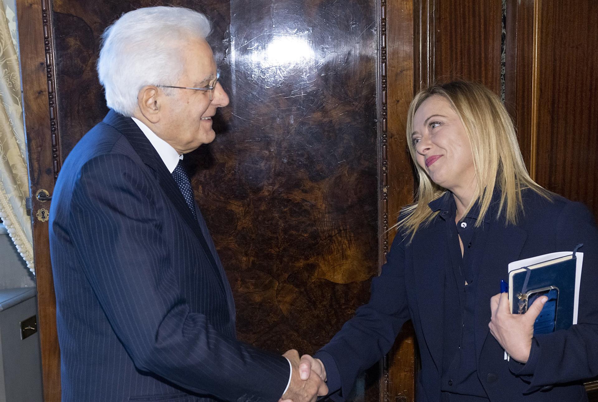 Meloni acepta formar Gobierno en Italia