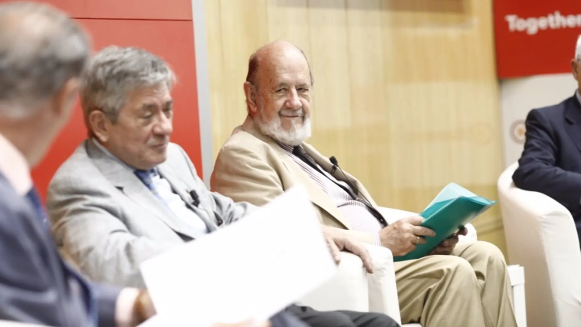 Muere José María Gil-Robles, expresidente del Parlamento Europeo, a los ...