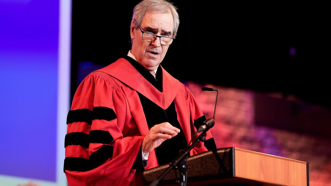 'En busca de consuelo': un viaje a la esperanza con Ignatieff