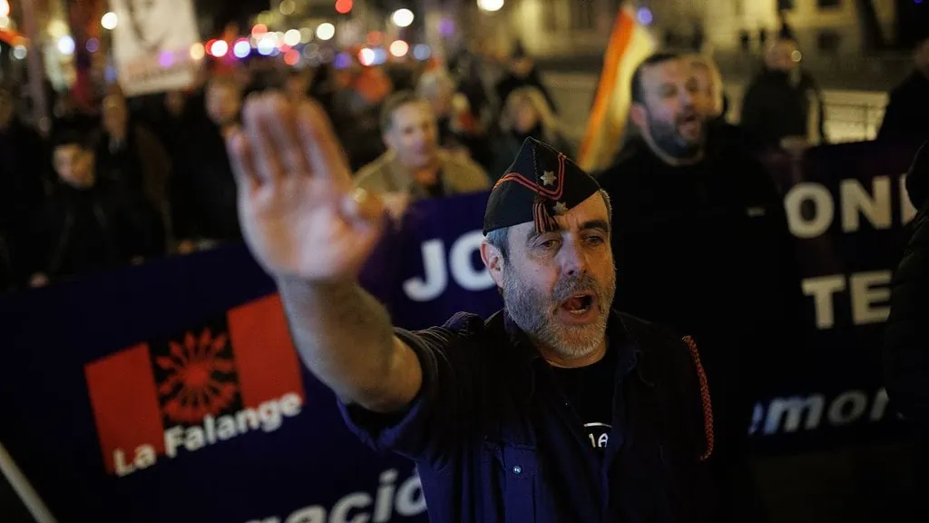 La Falange Española y la Falange de las JONS se vuelven a unir 48 años ...