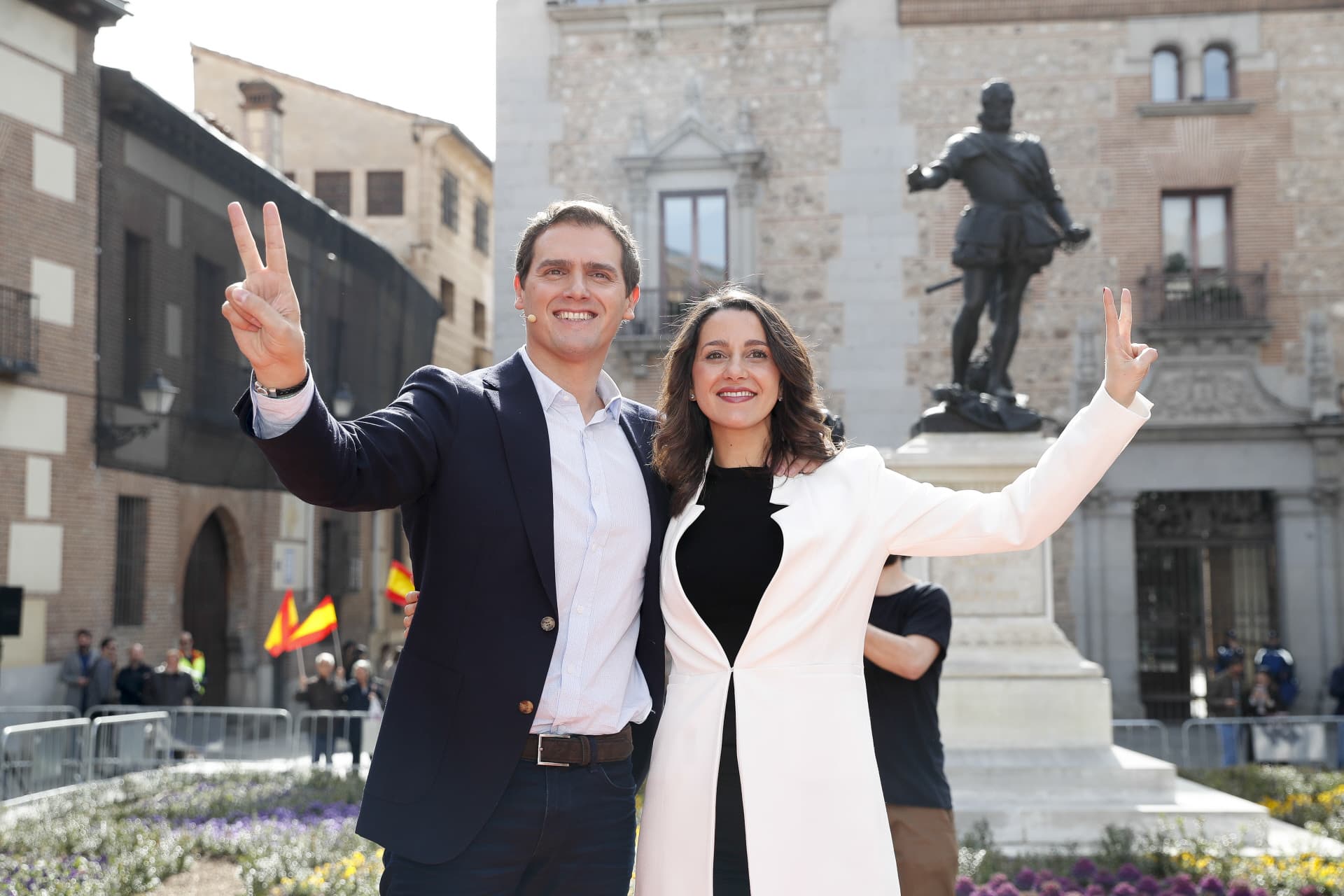 El cariñoso gesto de Inés Arrimadas que denota la importancia de Albert ...
