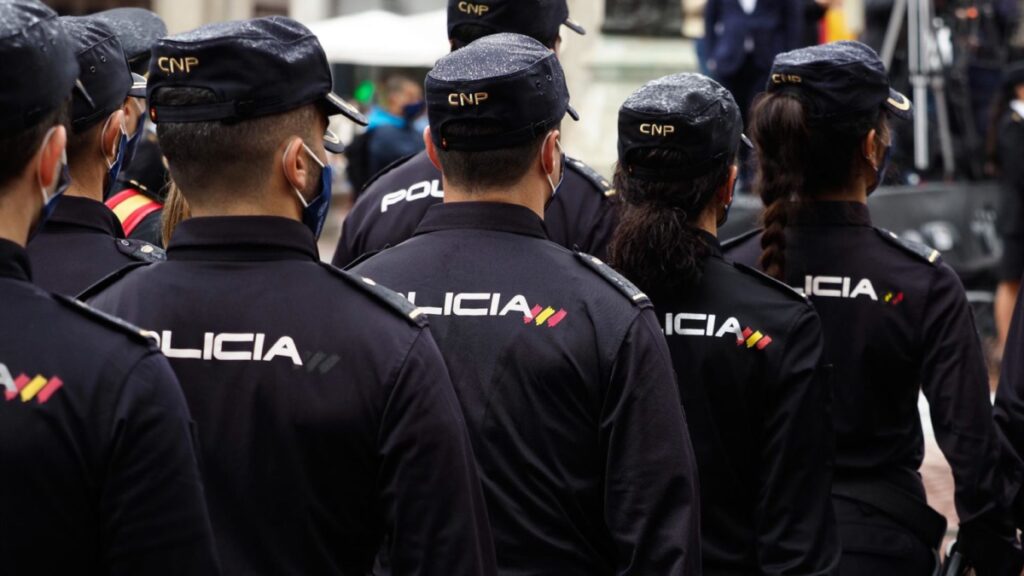 Las agresiones a policías le cuestan al Estado 400 millones de euros ...