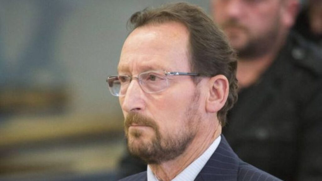 Marcial Dorado insiste en que el PSOE le ofreció dinero por una «bomba ...