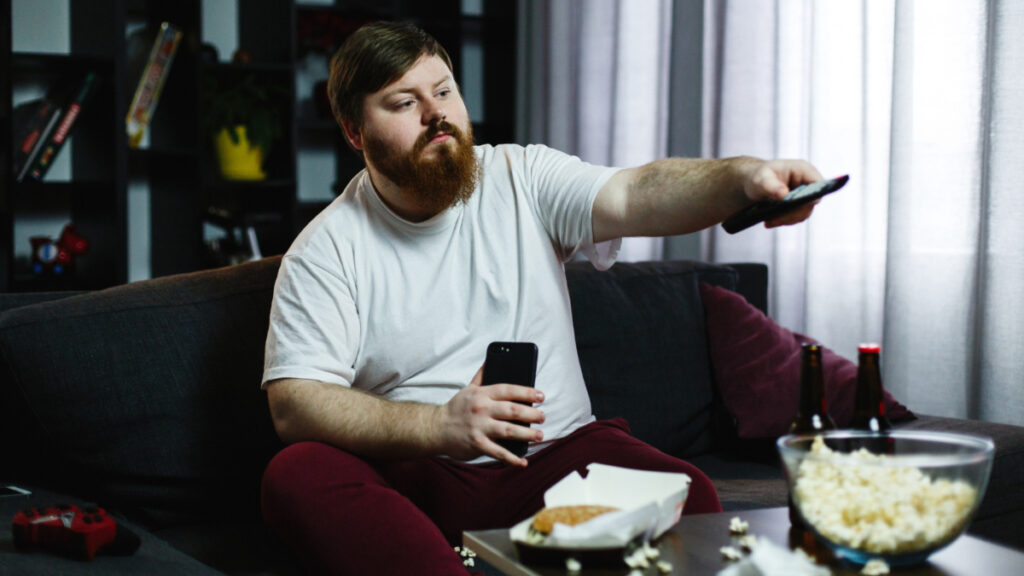 Estos son los riesgos para tu salud de estar sentado mucho tiempo