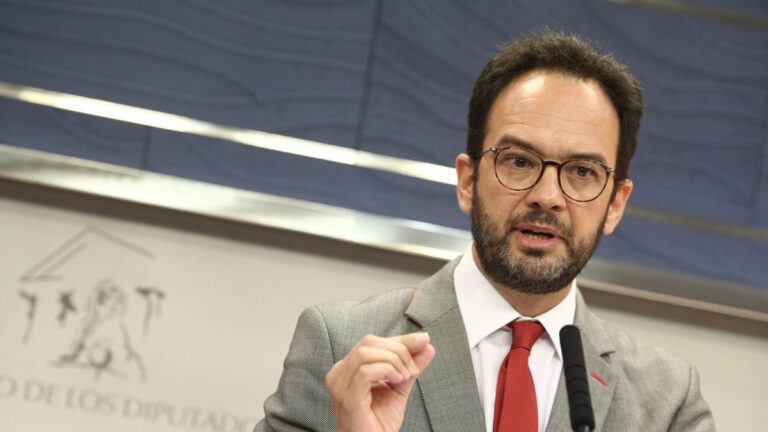 El Gobierno resta importancia a que Antonio Hernando fuera a una reunión con Leire Díez
