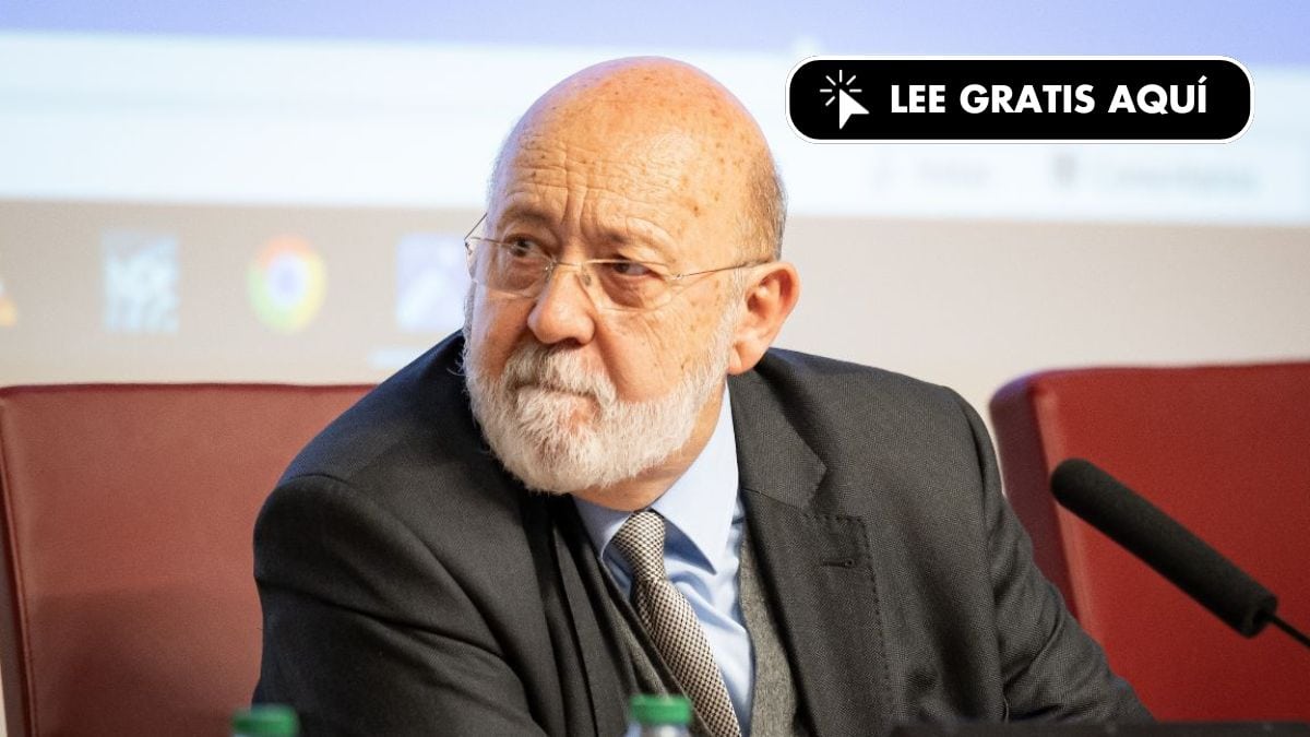 Tezanos afirma que «prácticamente» todos los medios «son de derecha y ...