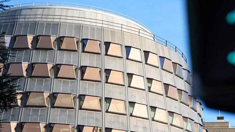 El Constitucional avala por unanimidad la ley de Madrid que permite ...