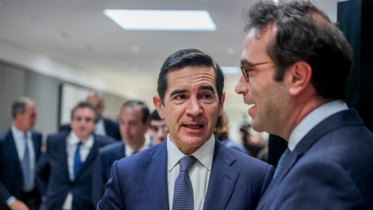 Bruselas y los tribunales complican la ofensiva del Gobierno contra la opa de BBVA