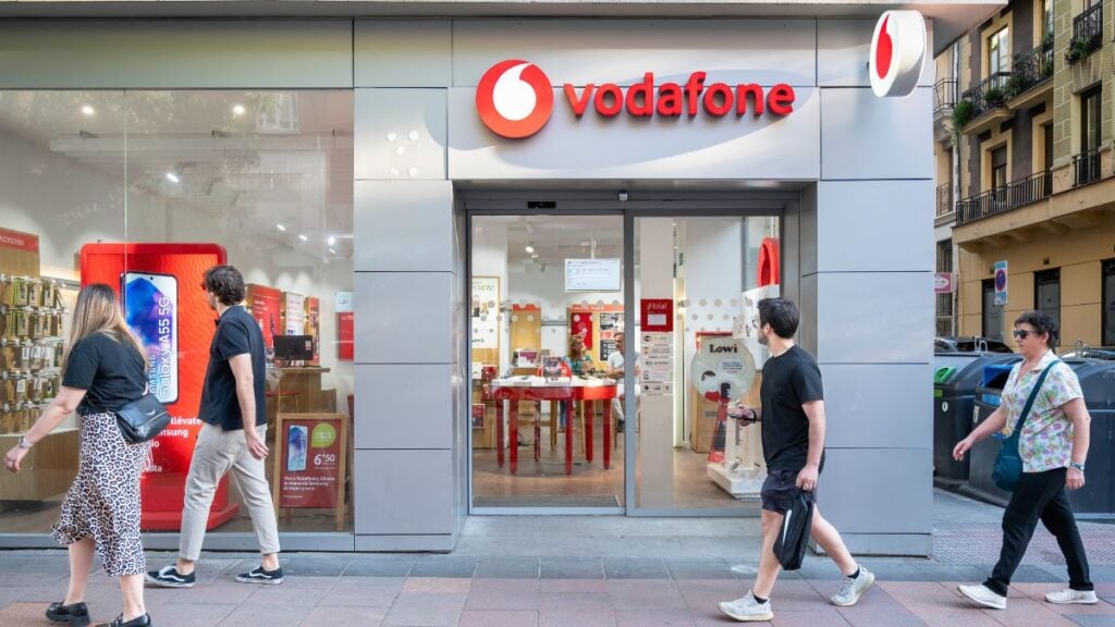 Vodafone busca monetizar su red móvil tras ingresar 1.800 millones por ...