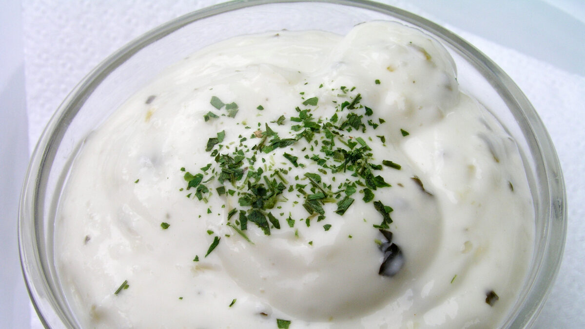 Descubre cómo preparar la salsa tártara