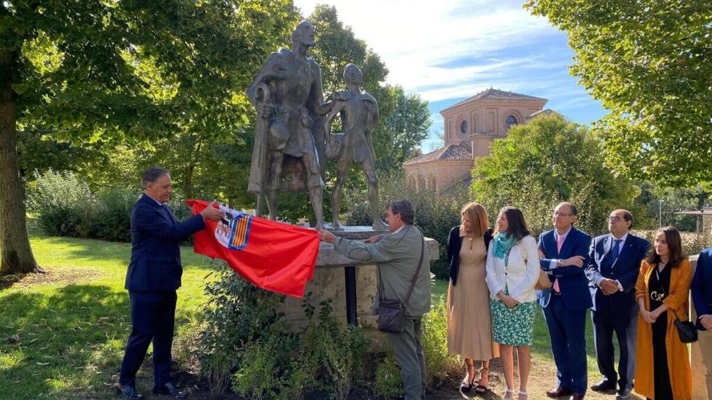 El escultor Agustín Casillas dará nombre a la plaza del parque de La ...