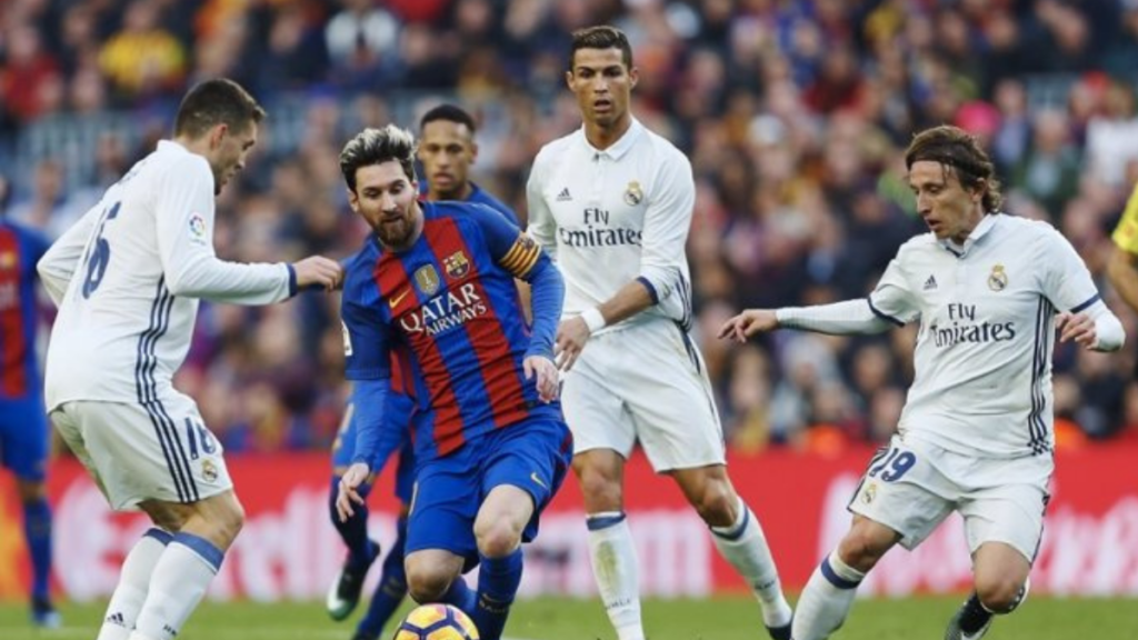 Ni del Real Madrid, ni del Barça: este es el máximo goleador del Clásico