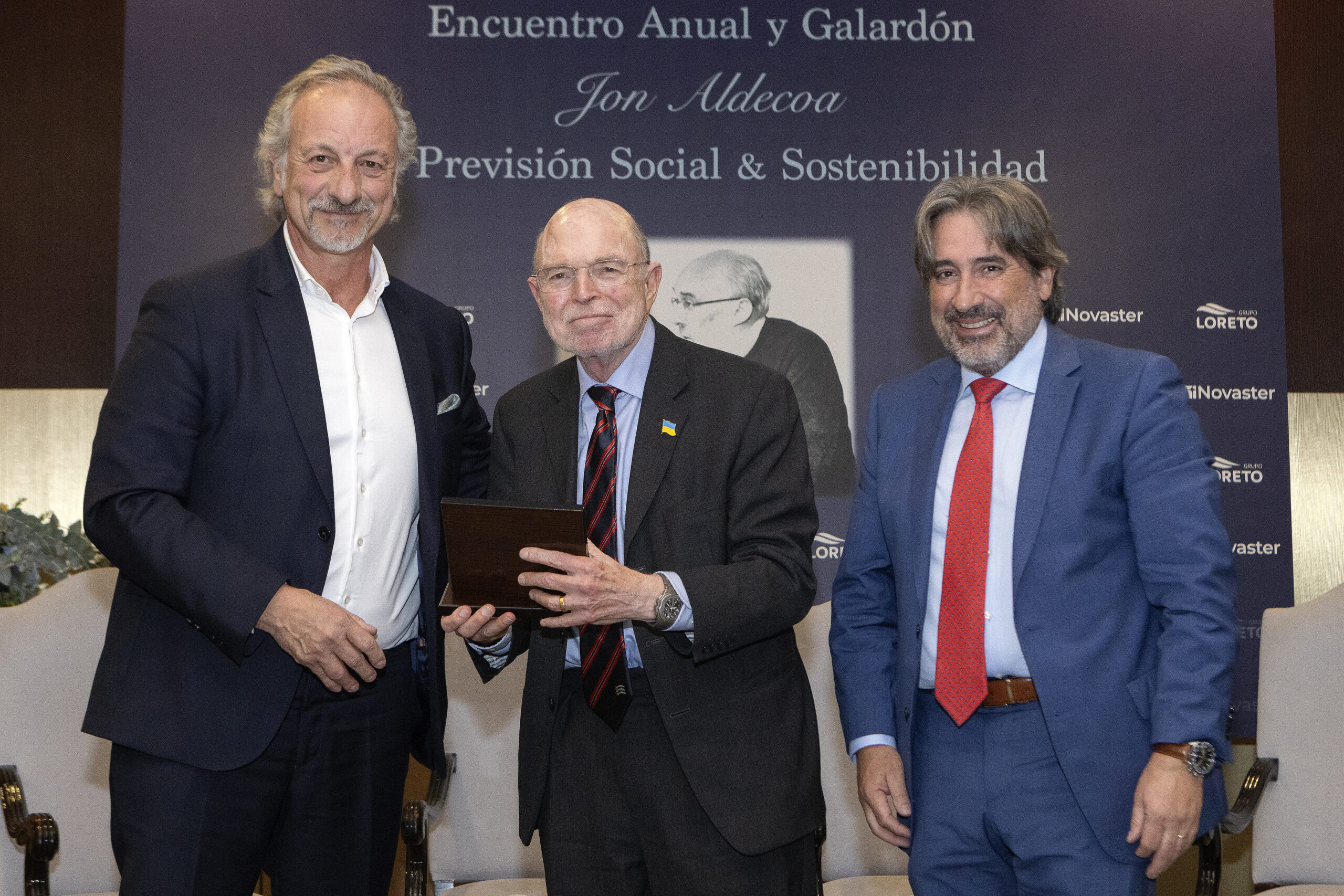 El economista Nicholas Barr, premio Jon Aldecoa por sus estudios de las ...