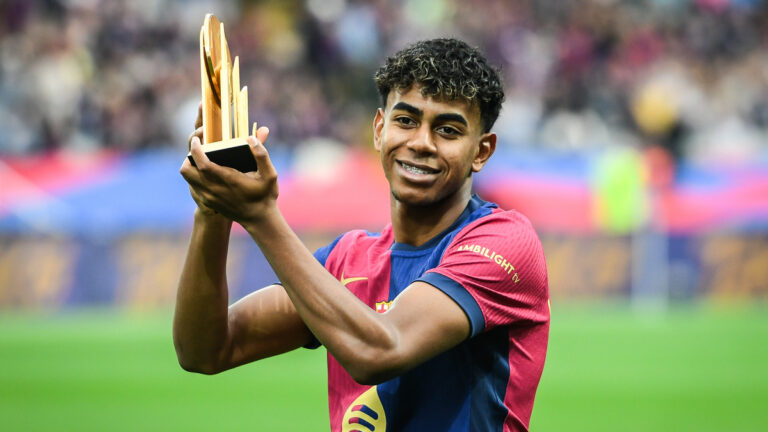 Lamine Yamal se alza con el 'Golden Boy' y se proclama mejor jugador ...