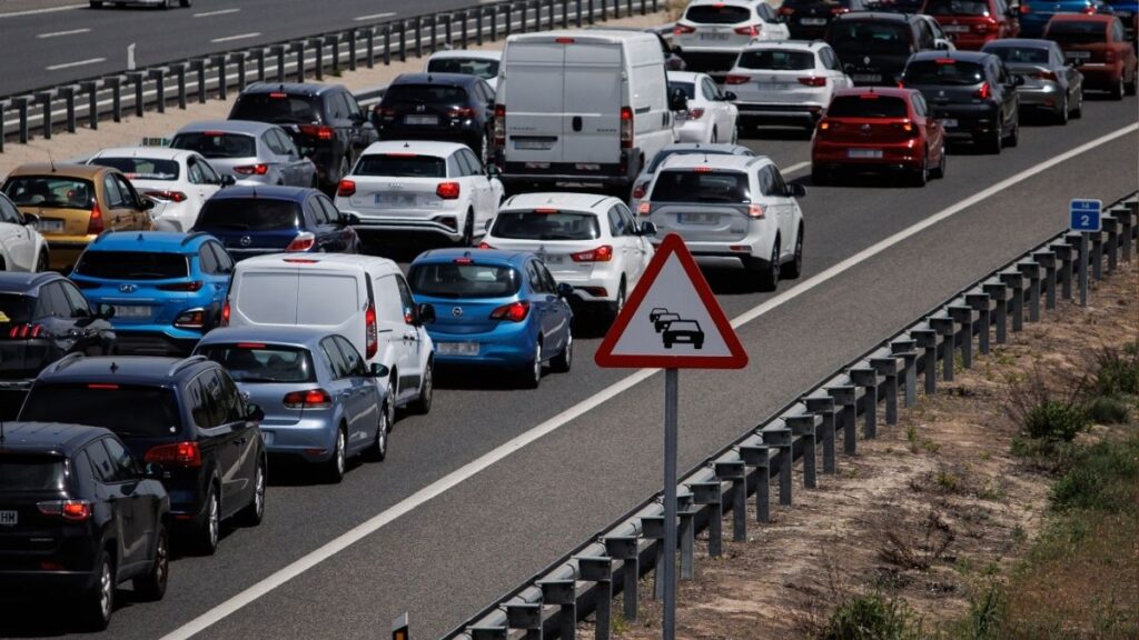 El incendio de un coche en un túnel de Madrid colapsa la M-40 en plena ...