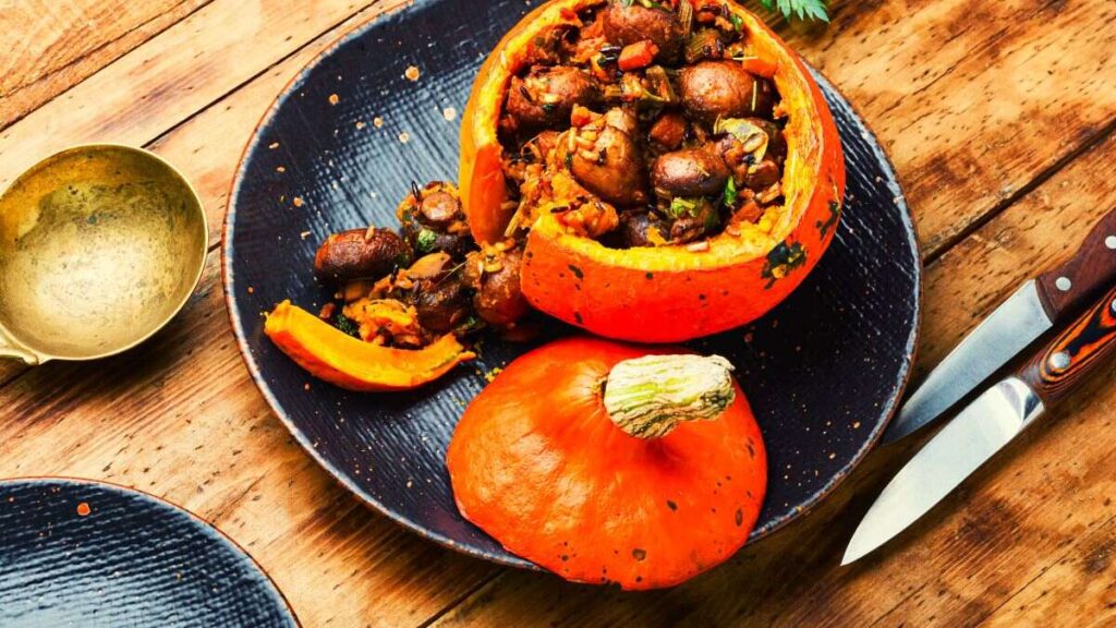 Calabazas rellenas con carne y setas: el plato único para la oficina