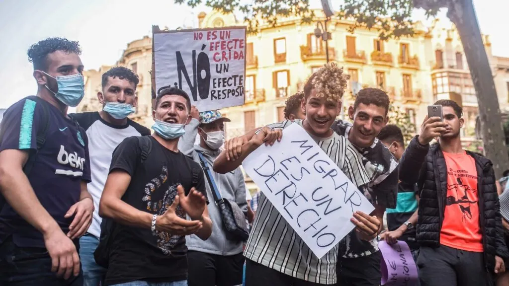 Radiografía de los menas catalanes: dos tercios viven en la provincia ...