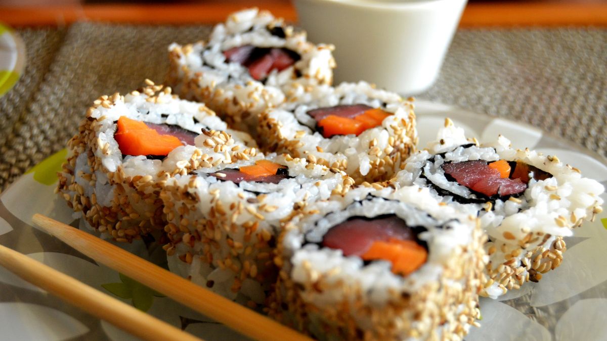 Receta original del makis acevichado