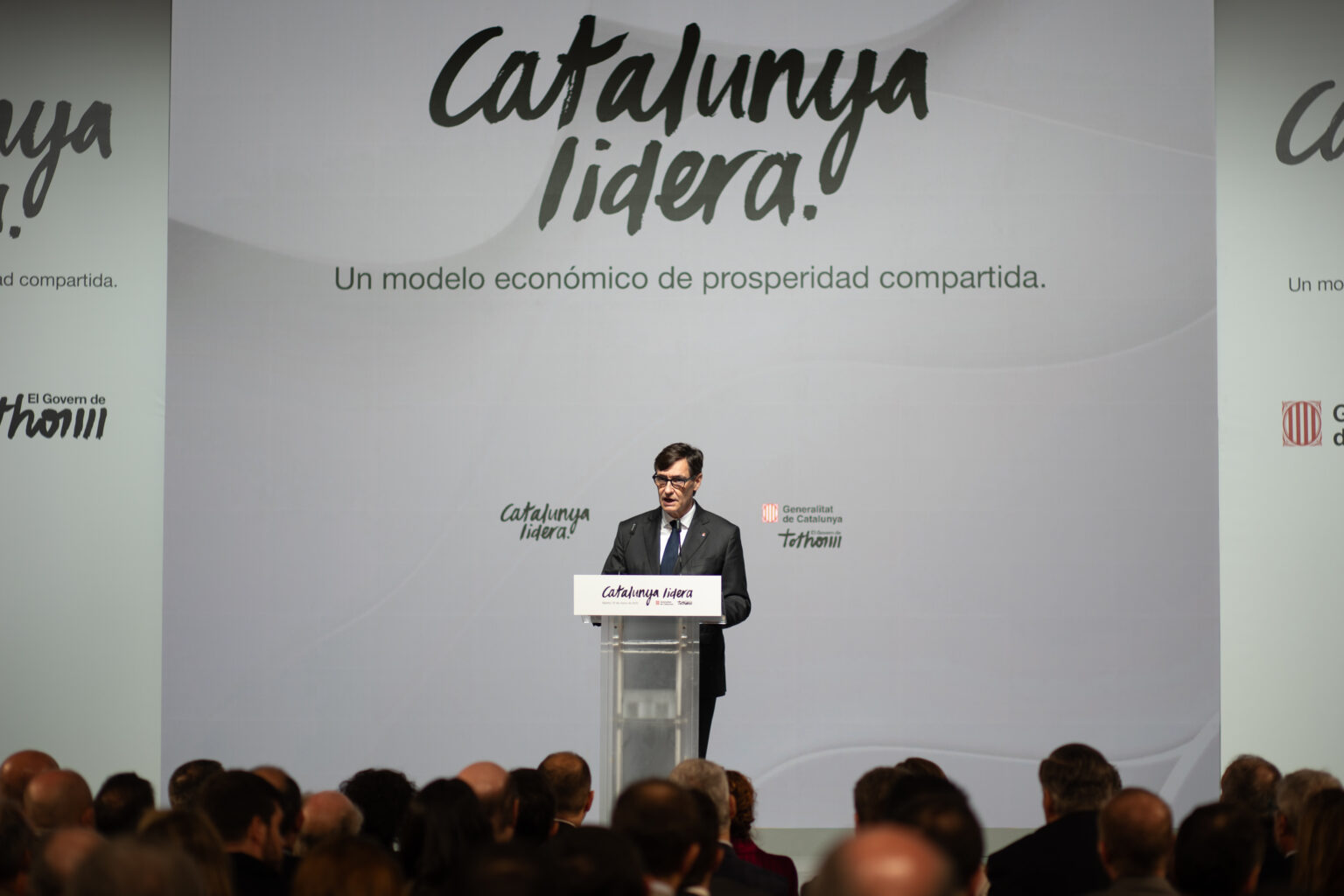Illa tiene un plan para desbancar a Madrid mientras critica a Ayuso