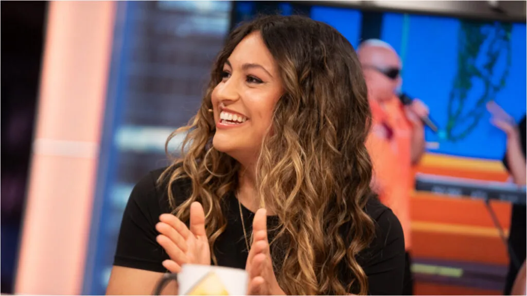 Quién es Esperansa Grasia, la joven viral en TikTok: su nombre real y ...