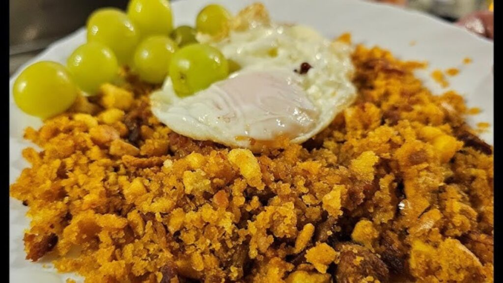 Esta es la receta de las migas al pastor: ideal para un desayuno completo