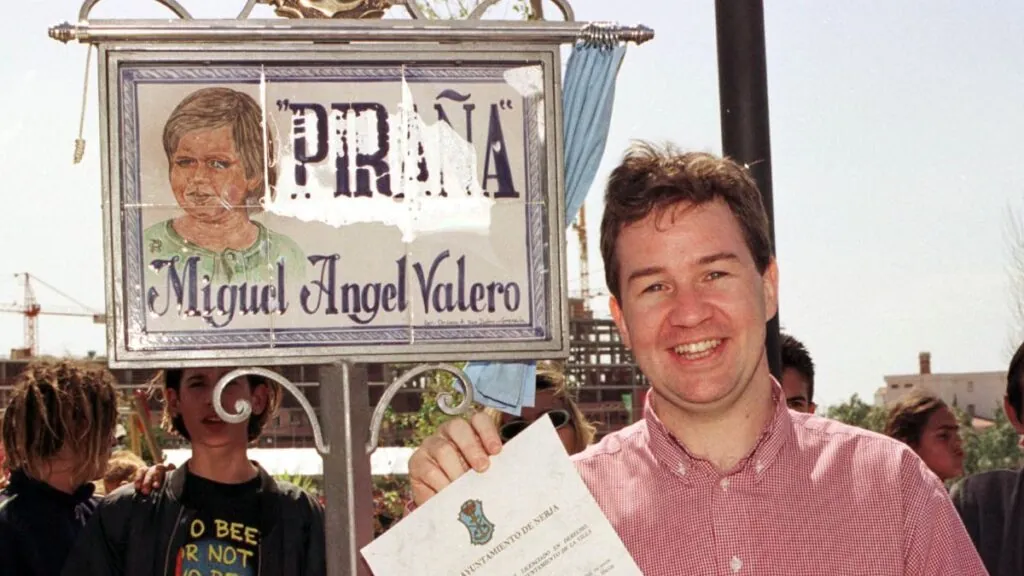 La nueva vida de Miguel Ángel Valero, Piraña en 'Verano azul': de profesor a su carrera política