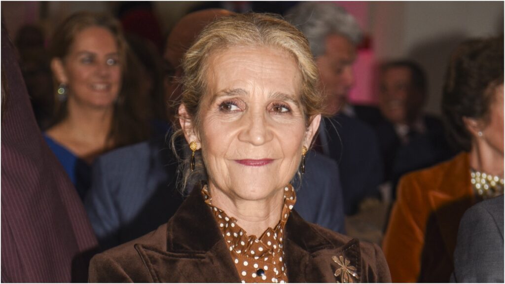 Esto es a lo que se dedica realmente la infanta Elena: sus dos trabajos ...