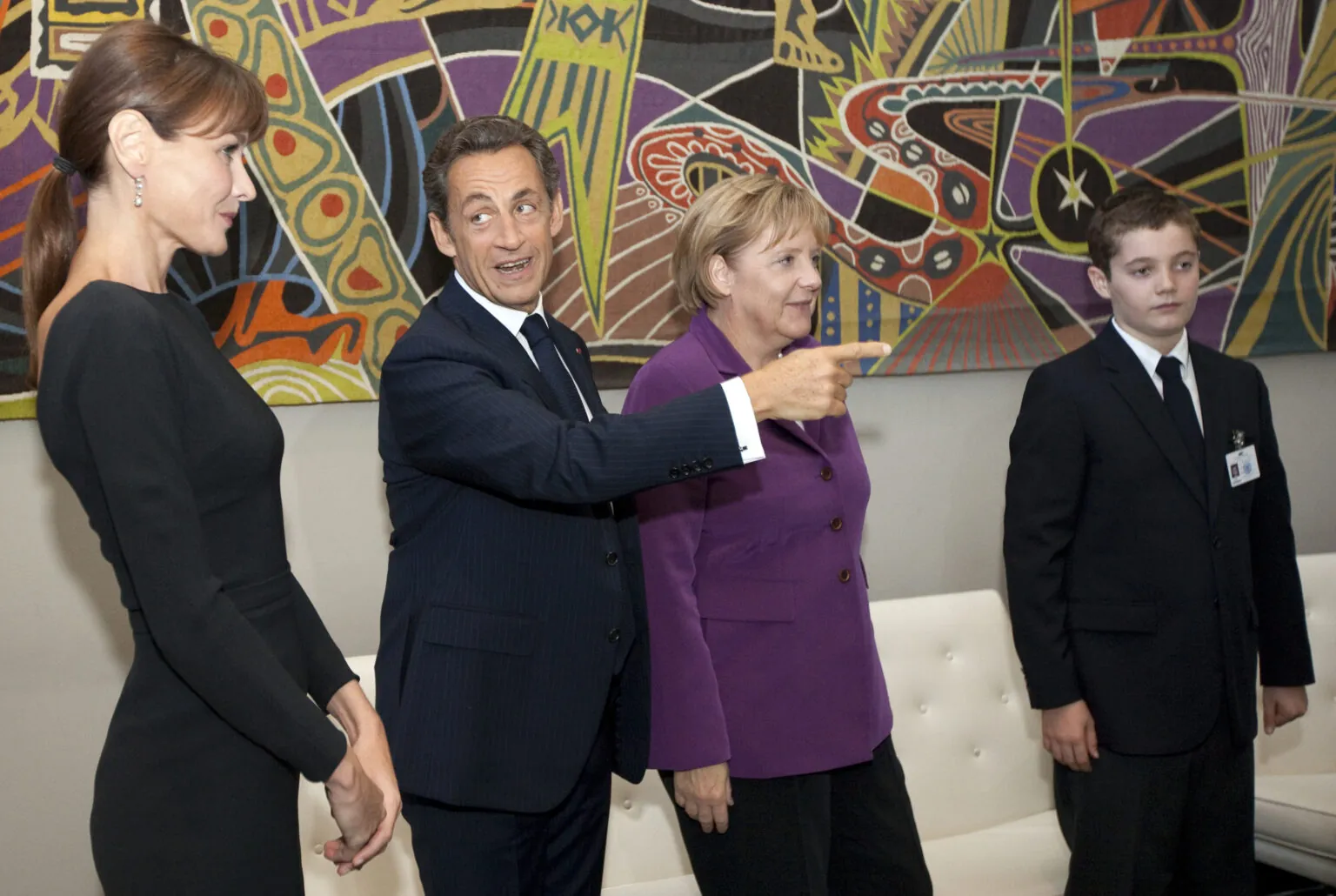 Louis, el hijo de Sarkozy que triunfa en París: su gran colección de ...