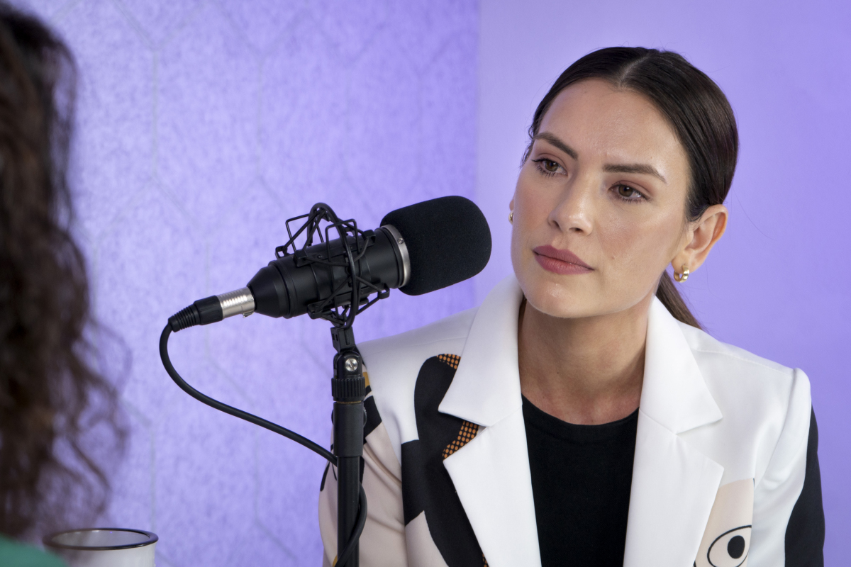 Laura Chimaras, actriz y poeta venezolana: «No pierdo la esperanza de ...