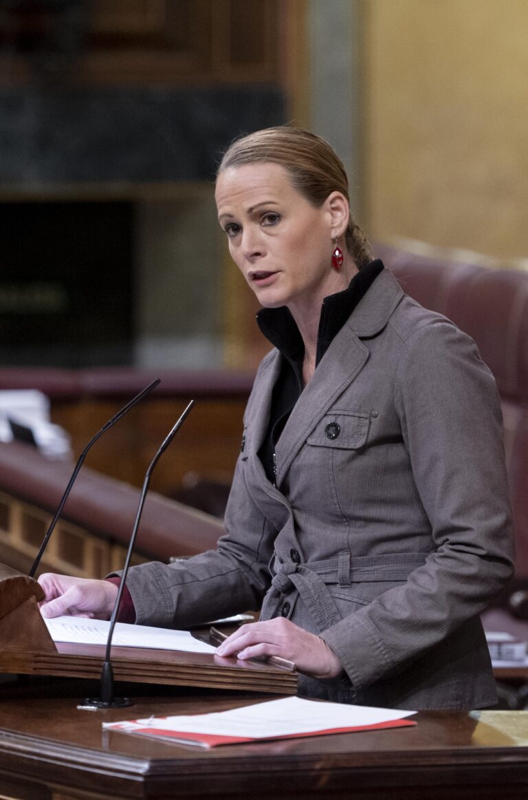 La vida personal de Zaida Cantera, comandante y exdiputada: una hija y ...