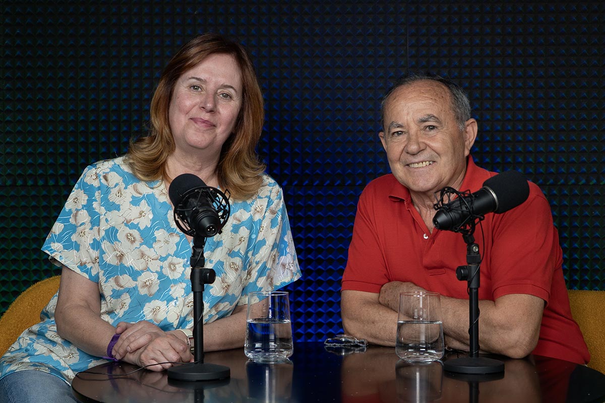 María José Navarro: «A Óscar Puente le pagamos por ser ministro, no por ...