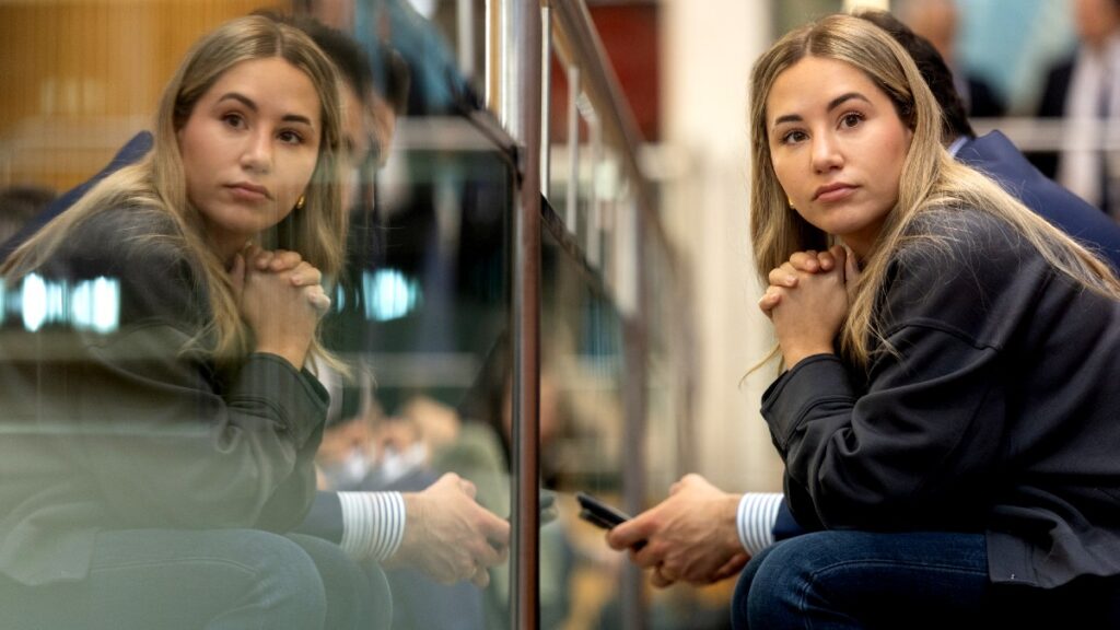 Noelia Núñez dimite: fe católica, 14 tatuajes y una vida personal ...