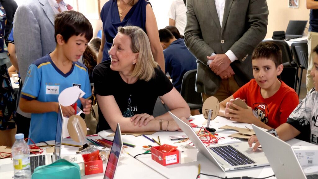 Castilla y León impulsa la robótica entre jóvenes con las ‘Olimpiadas ...