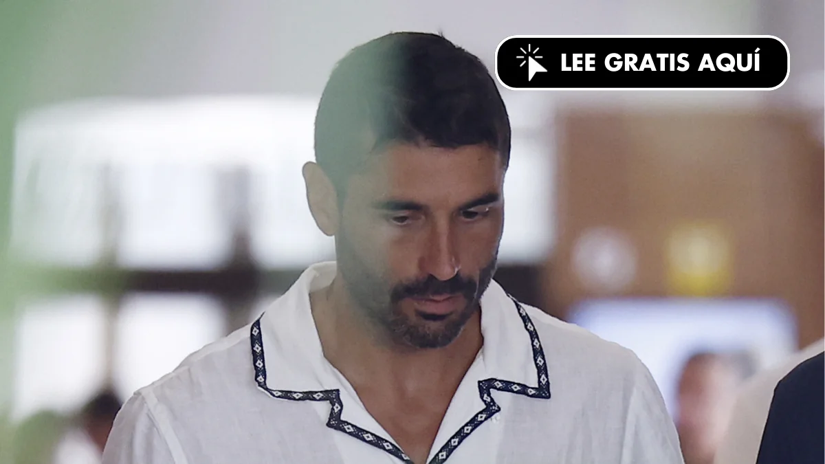 Las primeras fotos de Álex García tras la muerte de Verónica Echegui: muy triste y desencajado