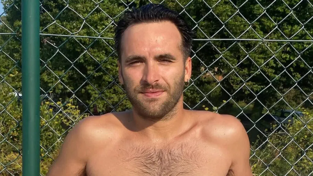 La vida de Ricardo Gómez: de 'Cuéntame' a crear unas gafas de sol que ...