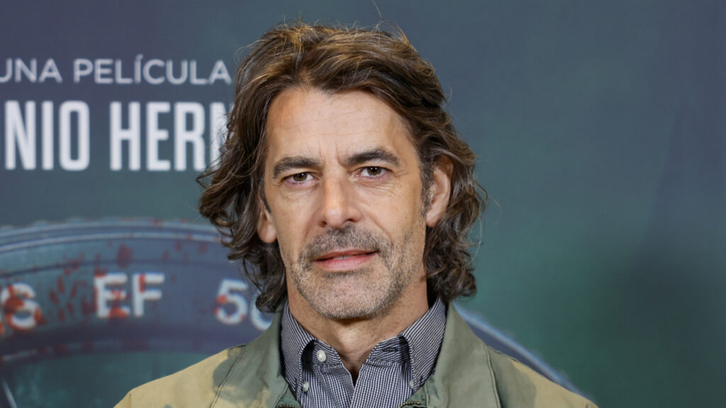 La vida de Eduardo Noriega: su supuesto hermano, boda discreta y una hija de diez años