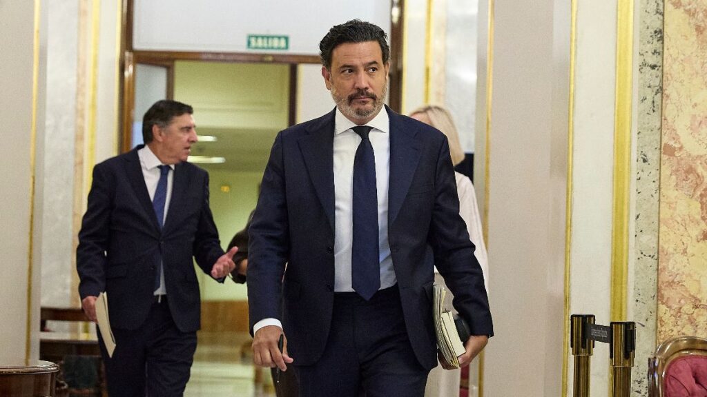 La ausencia de un diputado del PP en viaje de novios podría salvar la Ley de Movilidad