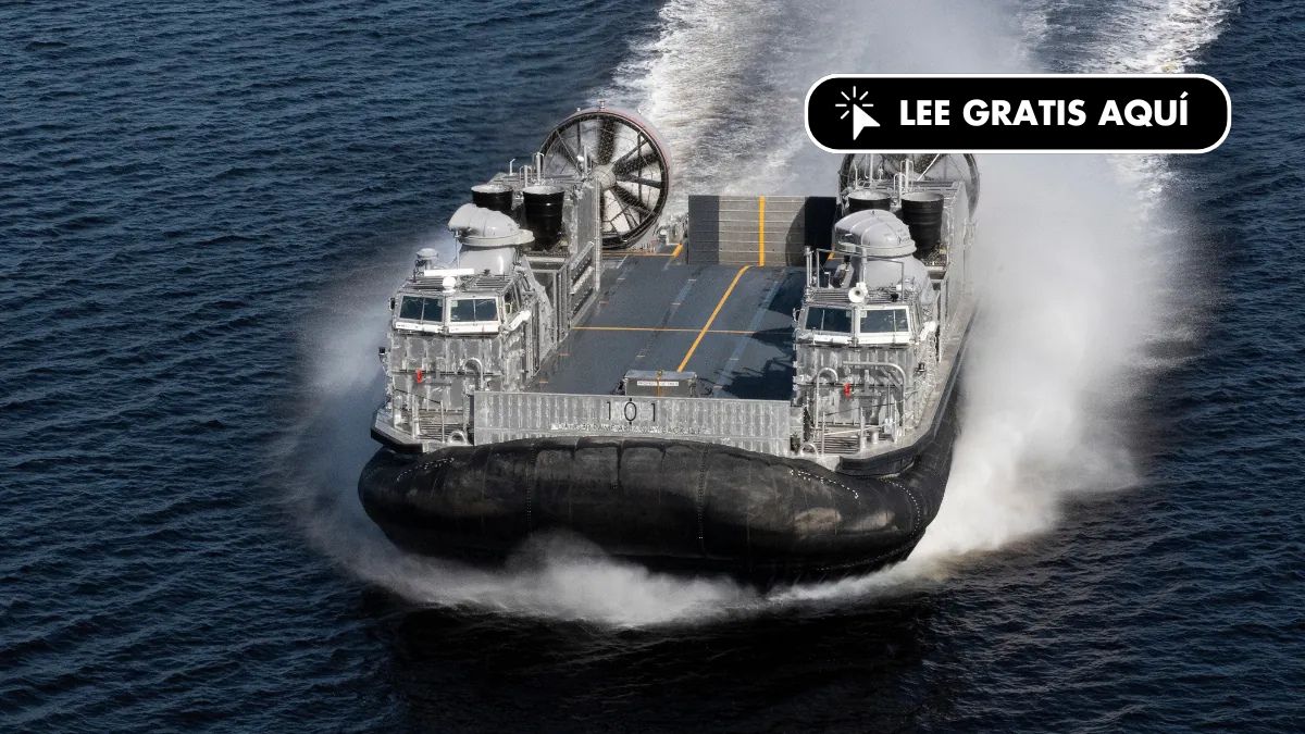 La Armada proyecta su futuro con algo que nunca ha tenido: 'hovercrafts' y minisubmarinos