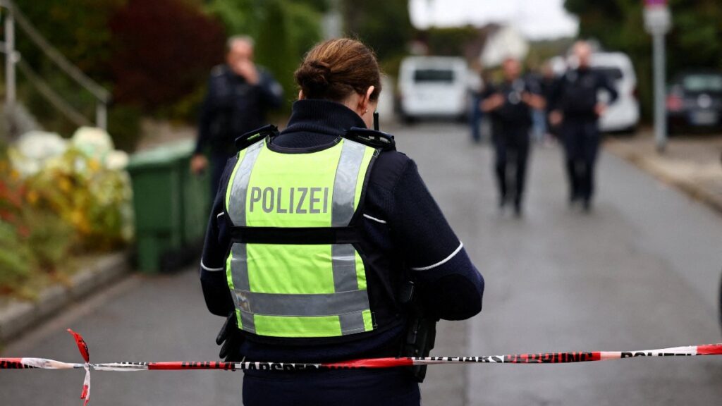 La alcaldesa de Herdecke (Alemania), Iris Stalzer, en estado crítico ...