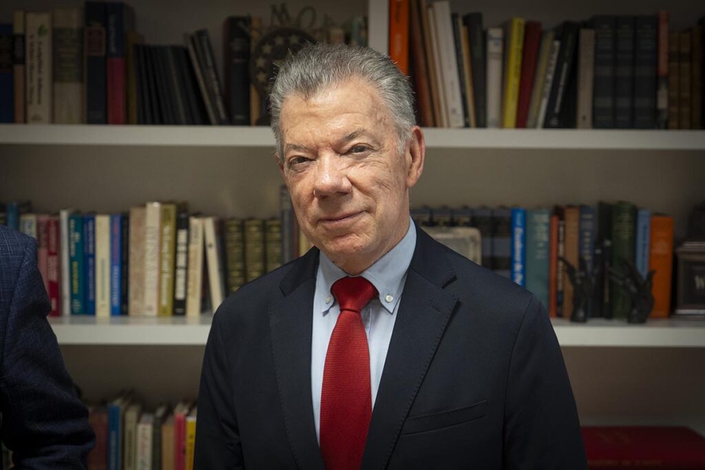 Juan Manuel Santos con Juan Luis Cebrián