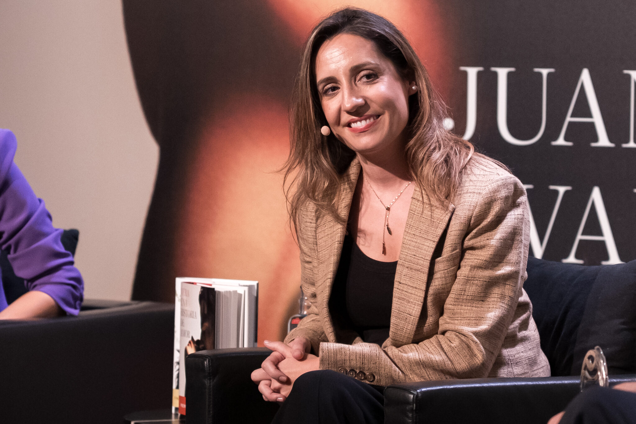 Ángela Banzas, la otra ganadora del Planeta que pasó su infancia en un ...