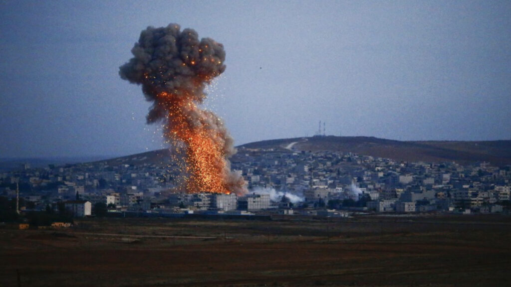 EEUU bombardea al Estado Islámico en Siria tras la muerte de tres ...