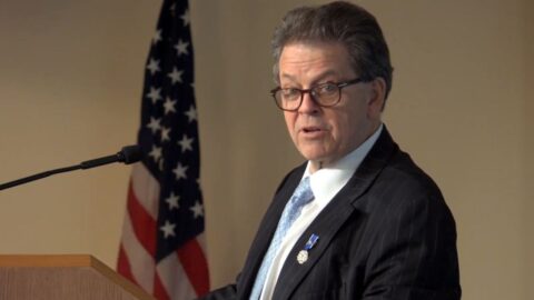 Arthur Laffer: «Europa va hacia una economía de esclavitud, entregada a ...