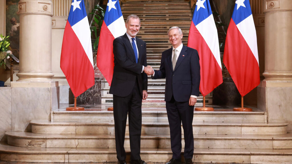 Felipe VI se reúne con Kast antes de su toma de posesión como nuevo ...