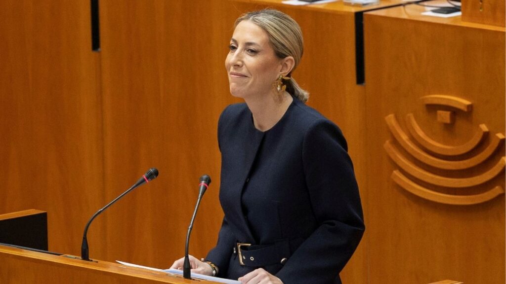 María Guardiola pide al Gobierno «reconsiderar» el cierre de Almaraz