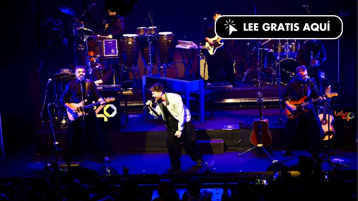 La voz de Pablo Alborán hipnotiza en el Teatro Eslava al ritmo de su ...